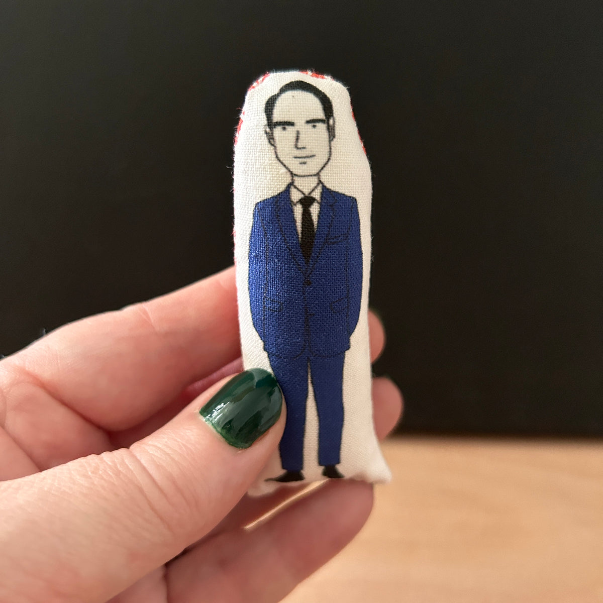 Jimmy Carr - Tinned Idol Miniature Collectible – Fat Hen And Flo